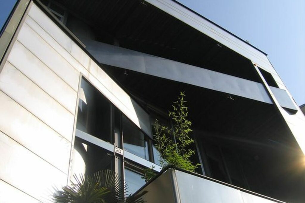 Maison contemporaine en inox - Architecture de Collection