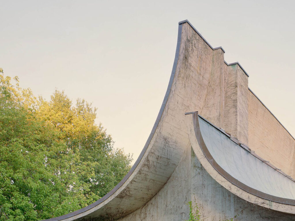 Architecture de collection recherche ses nouveaux locaux parisiens ...