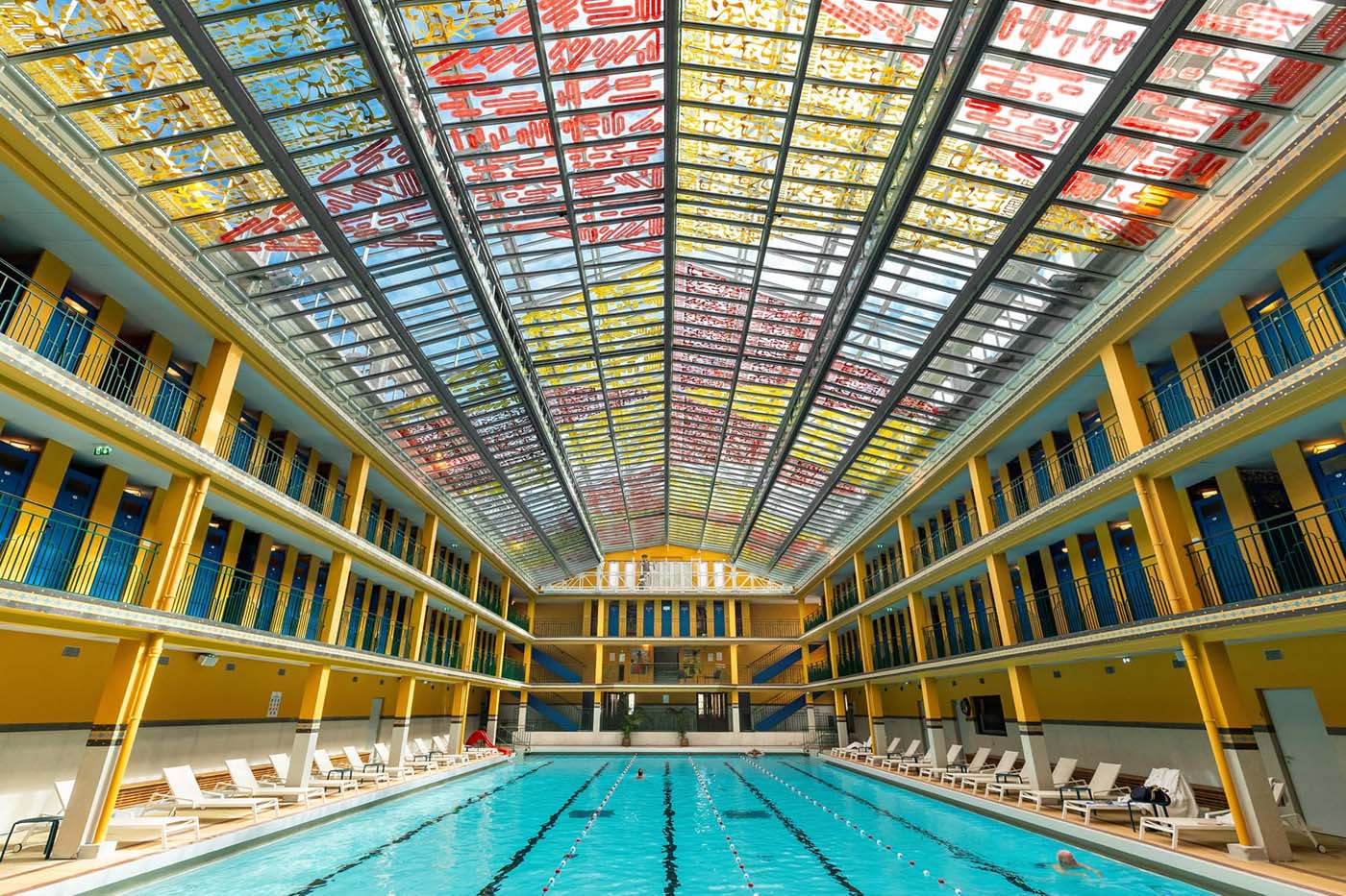 La piscine Molitor, patrimoine Art déco en mouvement - Architecture de ...
